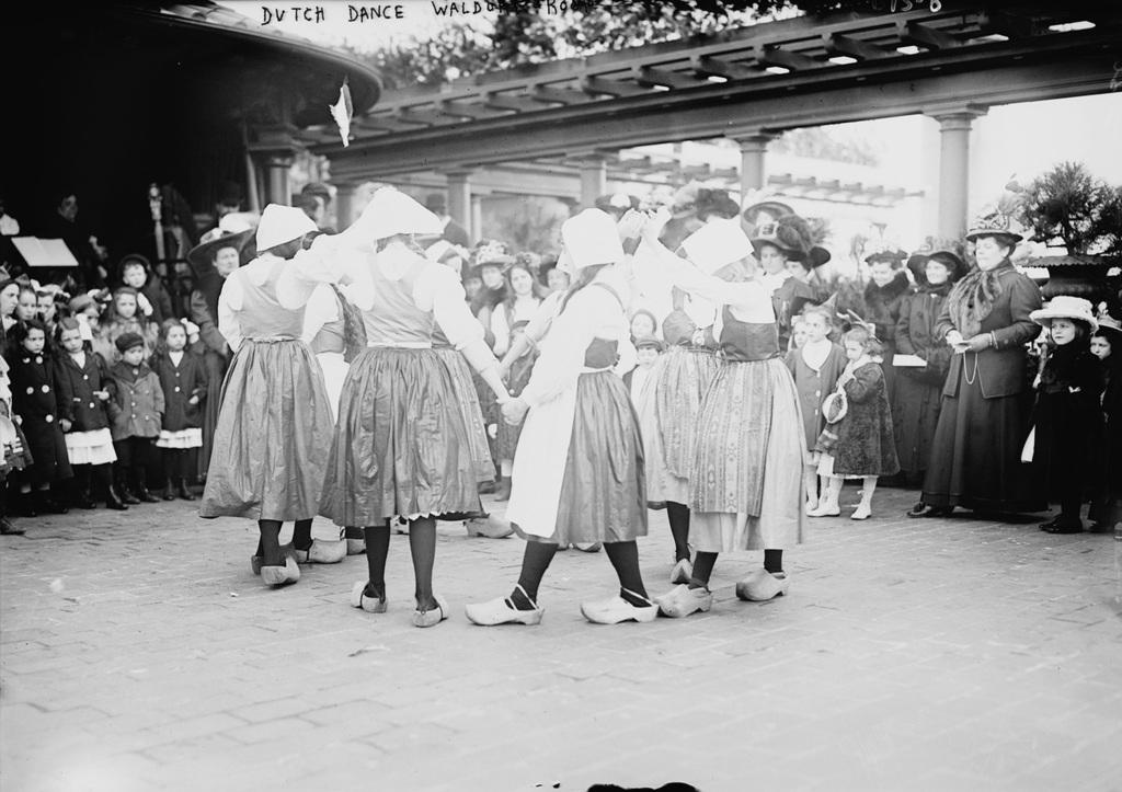 Dutch Dancers at The Waldorf - NYC in 1909