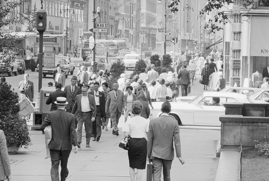 1964 NYC: O'Halloran's 5th Ave - A Time Capsule